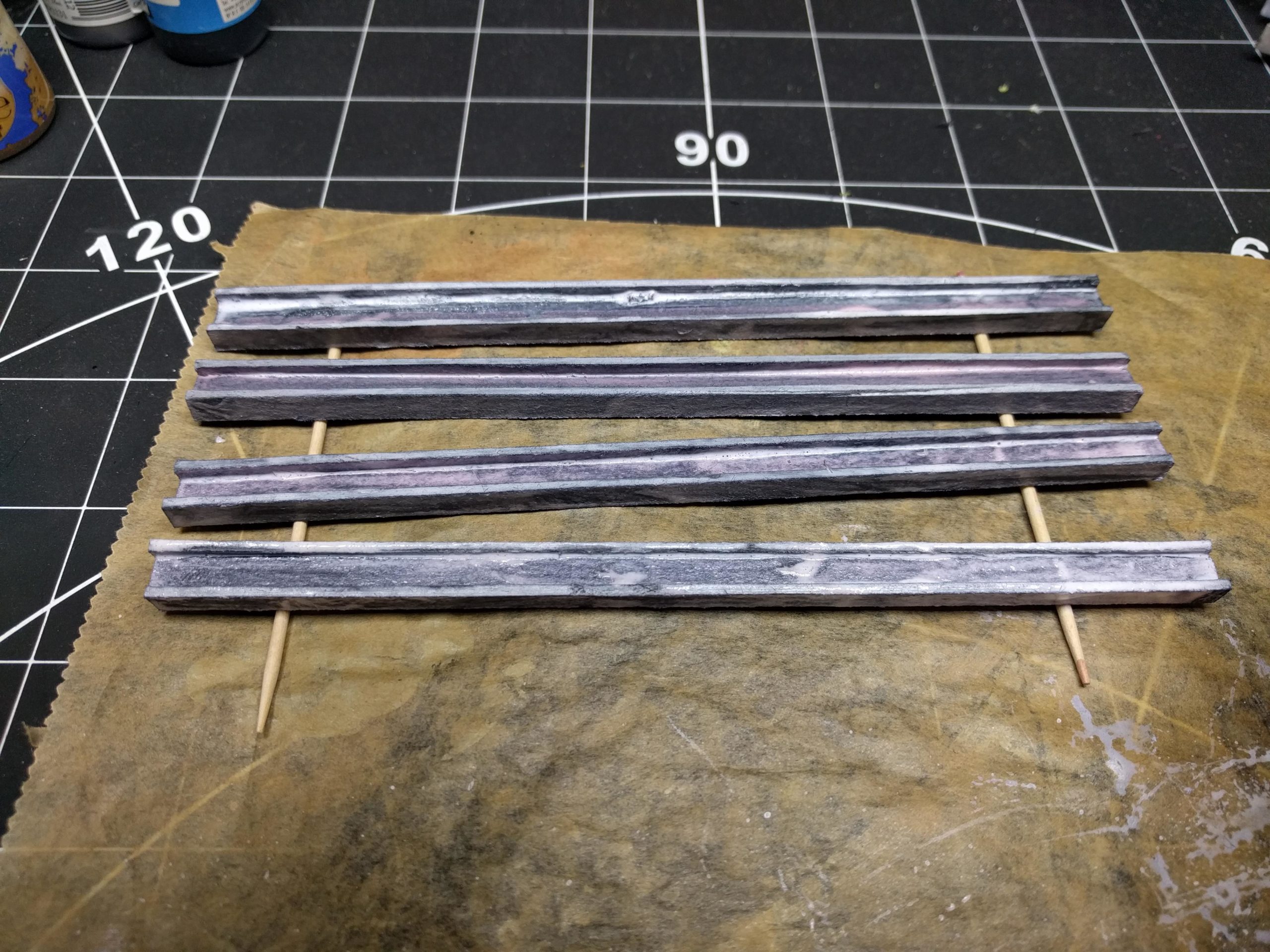 Steel Beams made of chipboard – Der Tabletopbastler